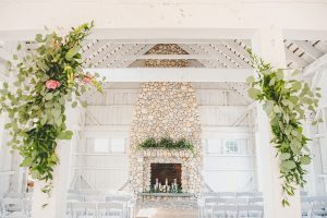 Rustic & Whimsical – https://mynarcissus.com